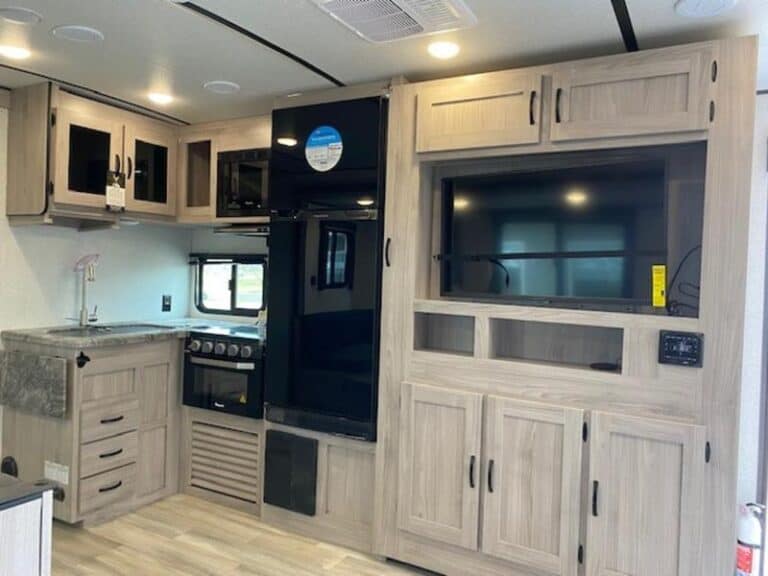 10 Best RVs For Seniors