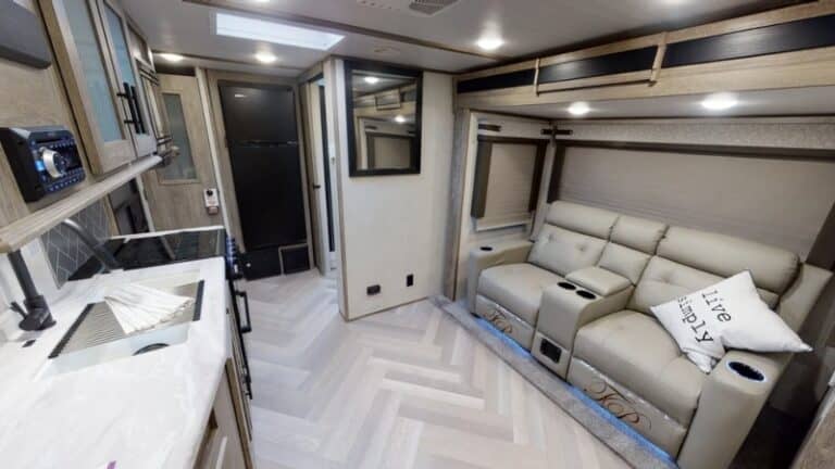 10 Best RVs For Seniors